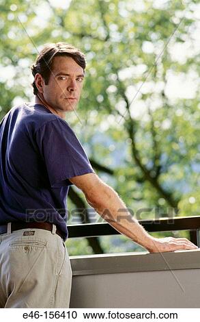 askance,left,onvulve_大山谷图库