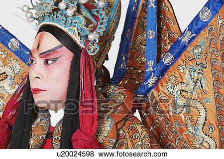 Close-up of a male Chinese opera performer Stock Photo | u20024598 ...
