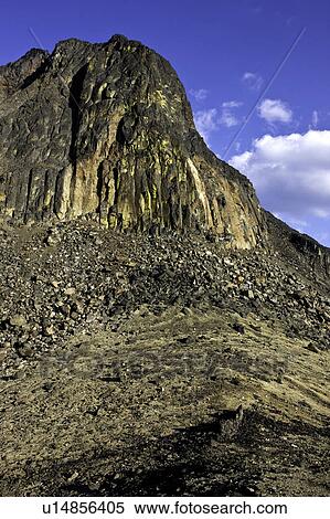 Basalt columns and volcanic dyke on Mt. Downton in the Itcha Mountains ...