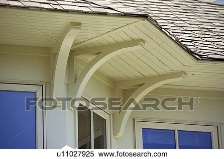 Detail roof overhang and support brackets Stock Photography | u11027925 ...